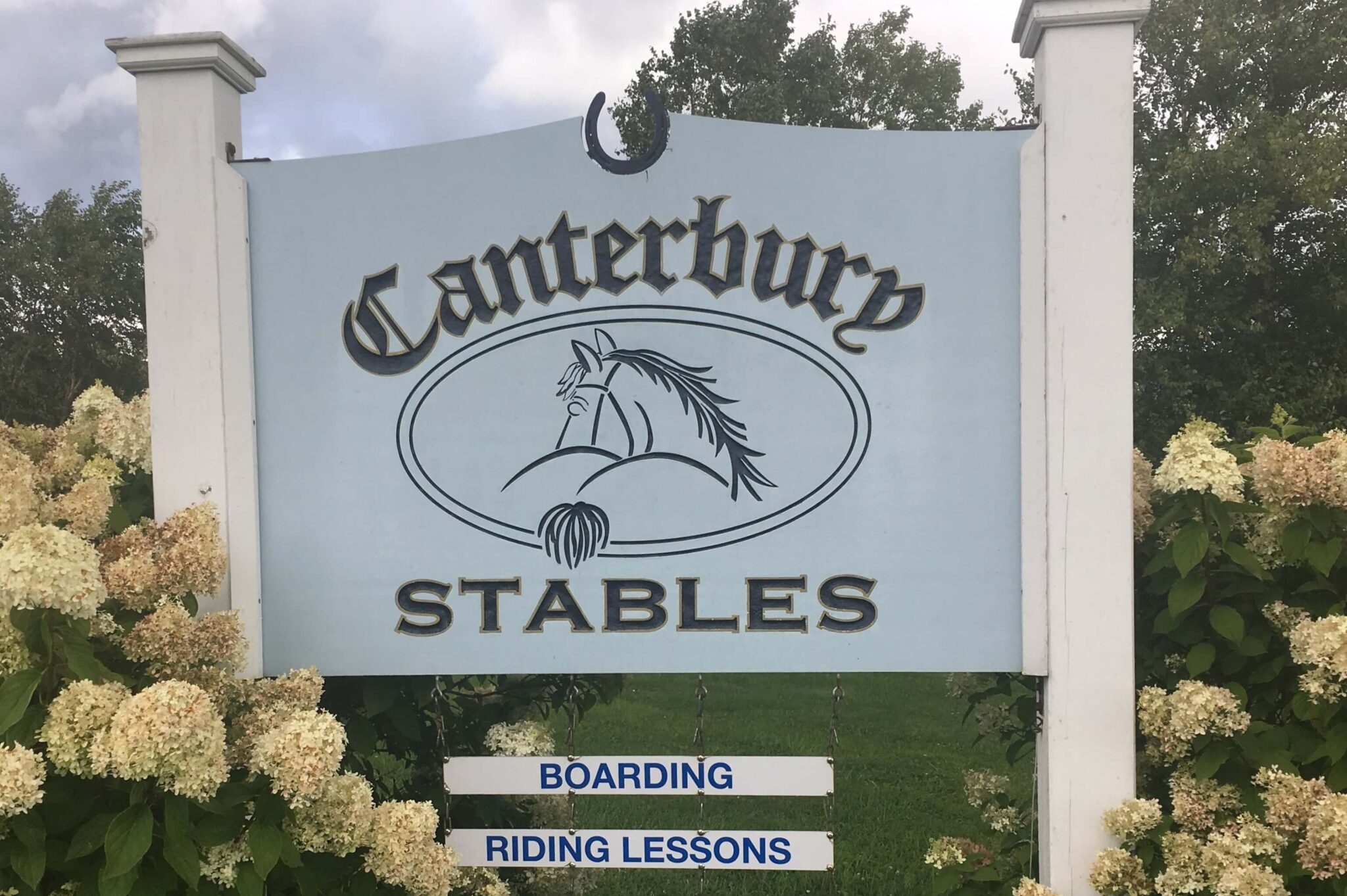 Homepage - Canterbury Stables